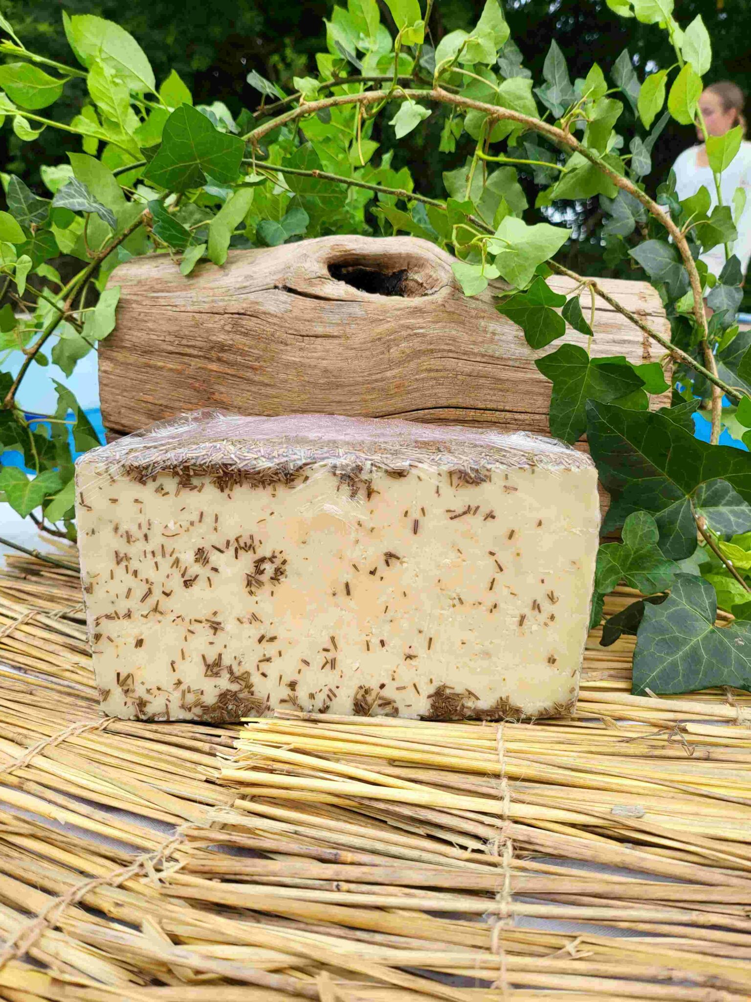 Fleur du maquis Corse au lait de brebis - Fromages et Associés